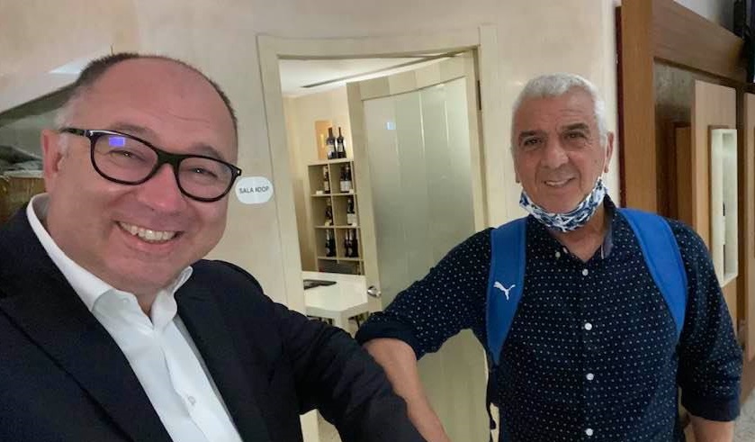 Evaristo Beccalossi, l'ex campione dell'Inter cena in paese - Prima ... Evaristo Beccalossi, l'ex campione dell'Inter cena in paese - Prima ...